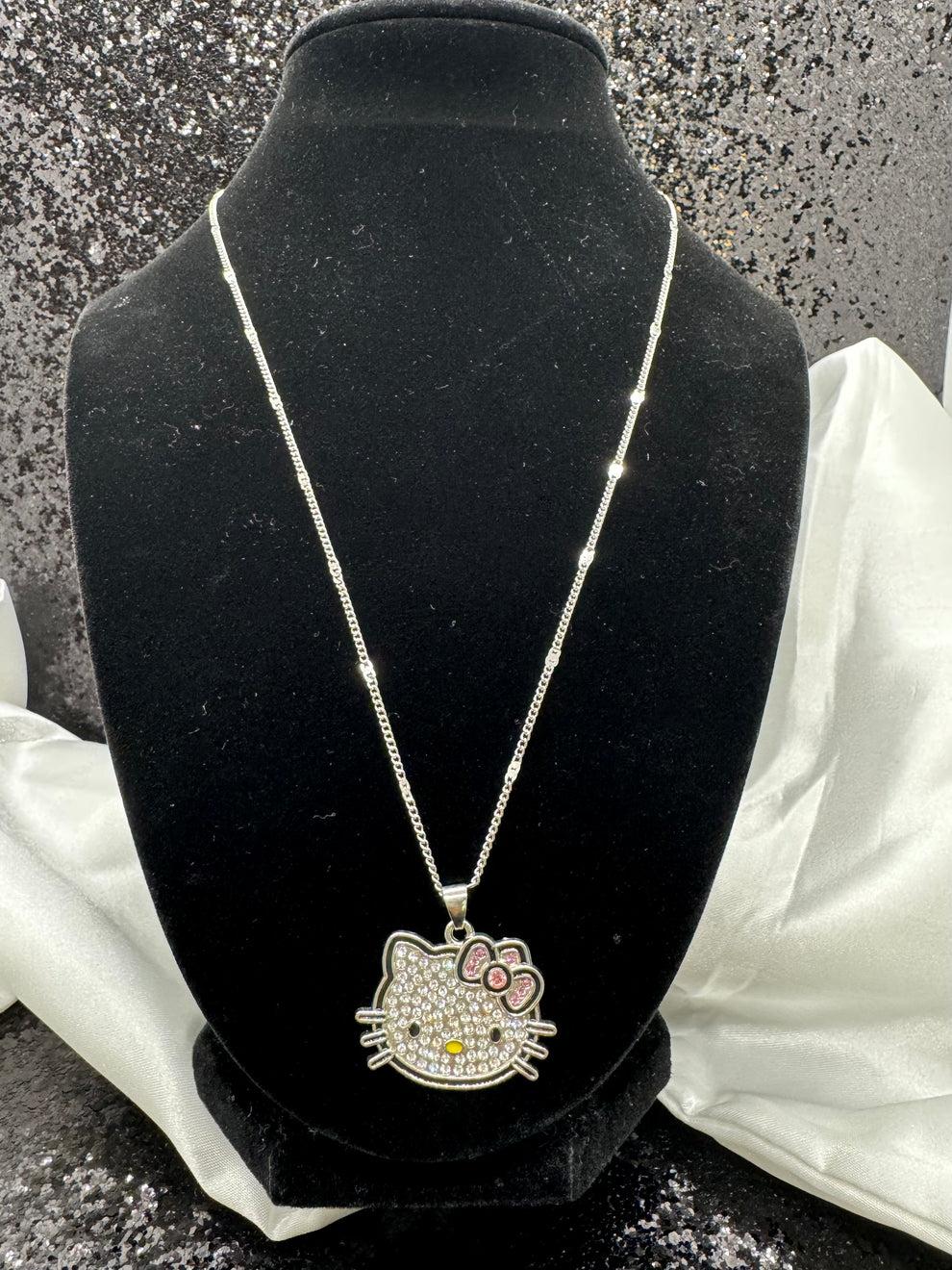 Iced out kitty chain – THE PIERCING GALLERY